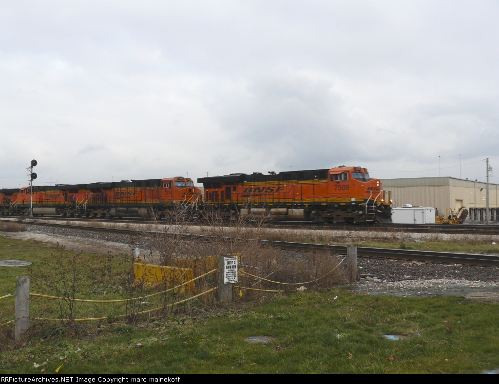 BNSF 7508